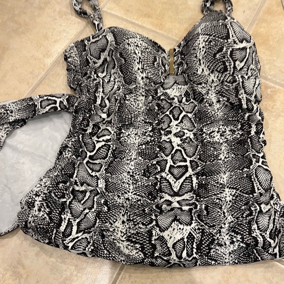 Tommy Bahama | Swim | Tommy Bahama Snakeskin Tankini | Poshmark
